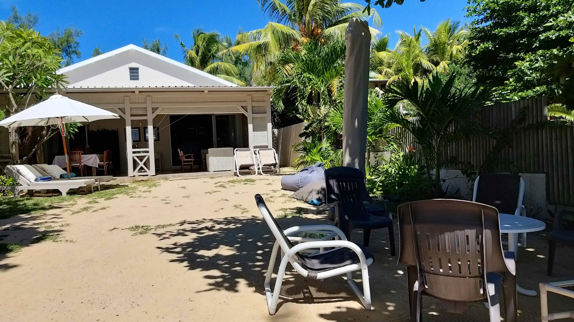 Beach houses villas in Mauritius for rent